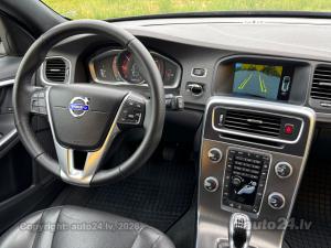 Blue Volvo V60 2016 in Tallinn, with an engine capacity of 2.00 L and mileage of 192 thousand km for 10500 €, photo 10 on AUTOMOTO.COM.LV