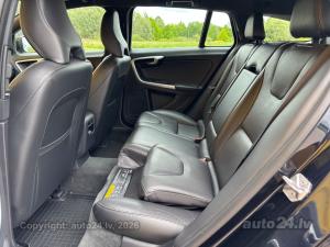 Blue Volvo V60 2016 in Tallinn, with an engine capacity of 2.00 L and mileage of 192 thousand km for 10500 €, photo 11 on AUTOMOTO.COM.LV