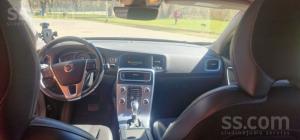 Blue Volvo V60 2016 in Riga, with an engine capacity of 2.00 L and mileage of 160 thousand km for 7500 €, photo 11 on AUTOMOTO.COM.LV
