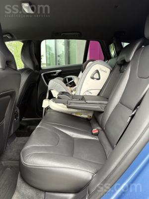 Zils Volvo V60 2016 Rīga, ar dzinēja tilpumu 2.40 L un nobraukumu 182 tūkst. km par 10500 €, foto 15 vietnē AUTOMOTO.COM.LV