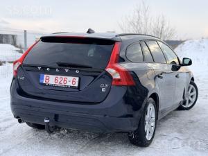 Zils Volvo V60 2016 Rīga, ar dzinēja tilpumu 2.00 L un nobraukumu 204 tūkst. km par 9995 €, foto 5 vietnē AUTOMOTO.COM.LV