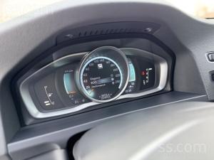 Zils Volvo V60 2016 Rīga, ar dzinēja tilpumu 2.00 L un nobraukumu 204 tūkst. km par 9995 €, foto 17 vietnē AUTOMOTO.COM.LV