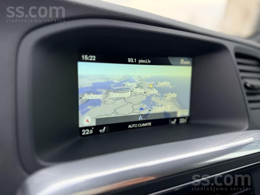 Zils Volvo V60 2016 Rīga, ar dzinēja tilpumu 2.00 L un nobraukumu 204 tūkst. km par 9995 €, foto 22 vietnē AUTOMOTO.COM.LV