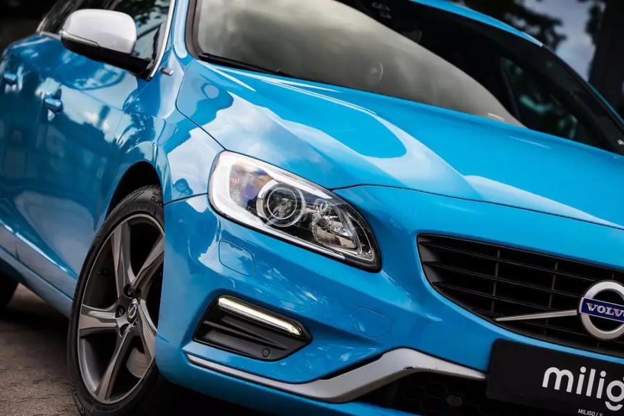 Zils Volvo V60 2016 Jelgava, ar dzinēja tilpumu 2.40 L un nobraukumu 277 tūkst. km par 10500 €, foto 5 vietnē AUTOMOTO.COM.LV