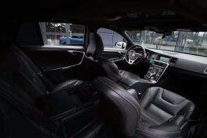 Zils Volvo V60 2016 Jelgava, ar dzinēja tilpumu 2.40 L un nobraukumu 277 tūkst. km par 10500 €, foto 19 vietnē AUTOMOTO.COM.LV