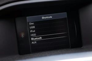 Zils Volvo V60 2016 Jelgava, ar dzinēja tilpumu 2.40 L un nobraukumu 277 tūkst. km par 10500 €, foto 25 vietnē AUTOMOTO.COM.LV