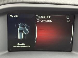 Zils Volvo V60 2016 Rīga, ar dzinēja tilpumu 2.00 L un nobraukumu 136 tūkst. km par 9990 €, foto 14 vietnē AUTOMOTO.COM.LV