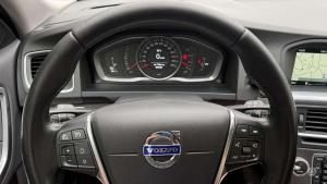Zils Volvo V60 2016 Kauņa, ar dzinēja tilpumu 1.97 L un nobraukumu 300 tūkst. km par 6800 €, foto 19 vietnē AUTOMOTO.COM.LV