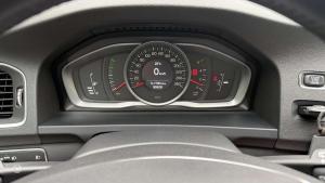 Zils Volvo V60 2016 Kauņa, ar dzinēja tilpumu 1.97 L un nobraukumu 300 tūkst. km par 6800 €, foto 20 vietnē AUTOMOTO.COM.LV