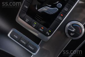 Blue Volvo V60 2016 in Riga, with an engine capacity of 2.40 L and mileage of 263 thousand km for 13500 €, photo 23 on AUTOMOTO.COM.LV