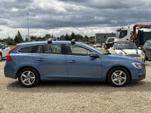 Zils Volvo V60 2016 Šauļi, ar dzinēja tilpumu 1.97 L un nobraukumu 313 tūkst. km par 6300 €, foto 5 vietnē AUTOMOTO.COM.LV