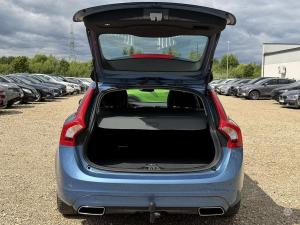 Zils Volvo V60 2016 Šauļi, ar dzinēja tilpumu 1.97 L un nobraukumu 313 tūkst. km par 6300 €, foto 7 vietnē AUTOMOTO.COM.LV
