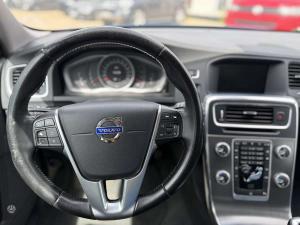 Zils Volvo V60 2016 Šauļi, ar dzinēja tilpumu 1.97 L un nobraukumu 313 tūkst. km par 6300 €, foto 16 vietnē AUTOMOTO.COM.LV