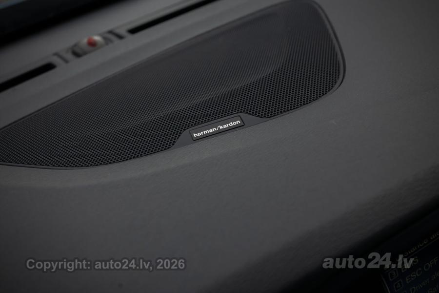 Zils Volvo V60 2016 Rīga, ar dzinēja tilpumu 2.40 L un nobraukumu 263 tūkst. km par 12999 €, foto 20 vietnē AUTOMOTO.COM.LV