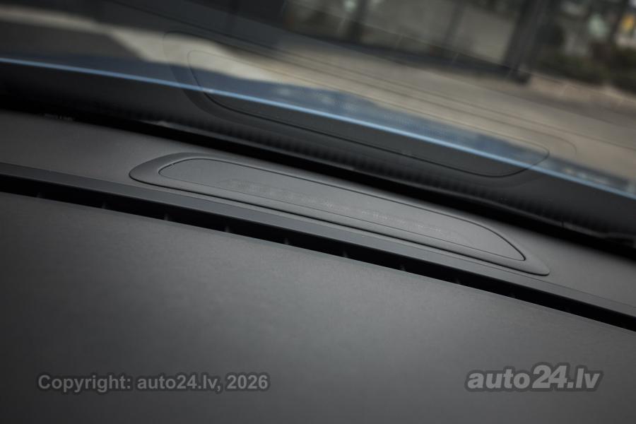 Zils Volvo V60 2016 Rīga, ar dzinēja tilpumu 2.40 L un nobraukumu 263 tūkst. km par 12999 €, foto 27 vietnē AUTOMOTO.COM.LV