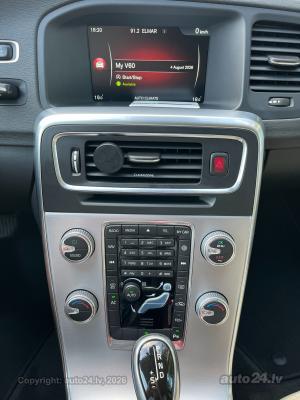 Zils Volvo V60 2016 Tallina, ar dzinēja tilpumu 2.00 L un nobraukumu 282 tūkst. km par 9990 €, foto 16 vietnē AUTOMOTO.COM.LV
