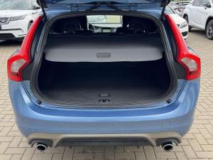 Zils Volvo V60 2016 Viļņa, ar dzinēja tilpumu 1.97 L un nobraukumu 229 tūkst. km par 8000 €, foto 14 vietnē AUTOMOTO.COM.LV