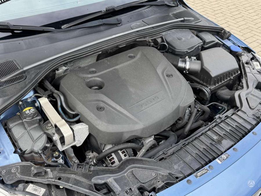 Zils Volvo V60 2016 Viļņa, ar dzinēja tilpumu 1.97 L un nobraukumu 229 tūkst. km par 8000 €, foto 15 vietnē AUTOMOTO.COM.LV