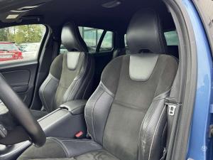 Zils Volvo V60 2016 Viļņa, ar dzinēja tilpumu 1.97 L un nobraukumu 229 tūkst. km par 8000 €, foto 23 vietnē AUTOMOTO.COM.LV