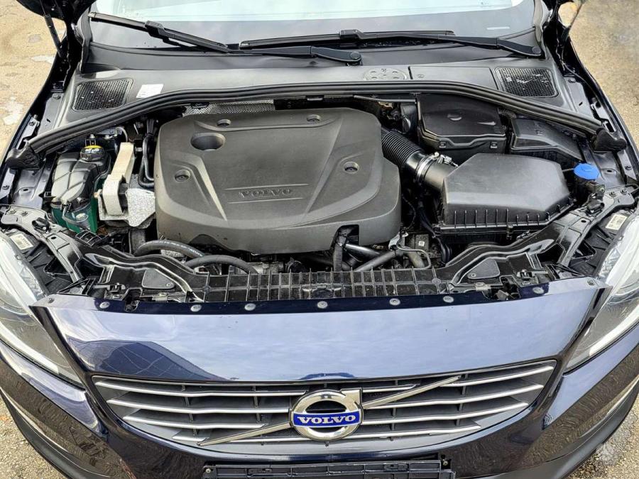 Blue Volvo V60 2017 in Taurage, with an engine capacity of 1.97 L and mileage of 263 thousand km for 7000 €, photo 16 on AUTOMOTO.COM.LV