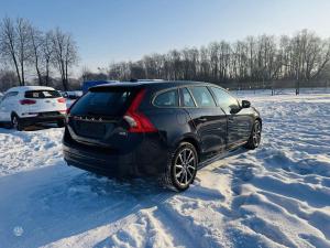 Zils Volvo V60 2017 Tauragė, ar dzinēja tilpumu 1.97 L un nobraukumu 260 tūkst. km par 6900 €, foto 5 vietnē AUTOMOTO.COM.LV