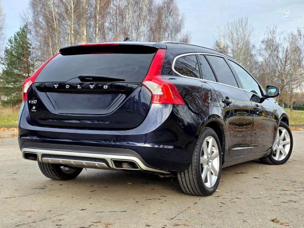 Zils Volvo V60 2017 Tauragė, ar dzinēja tilpumu 1.97 L un nobraukumu 263 tūkst. km par 7000 €, foto 5 vietnē AUTOMOTO.COM.LV