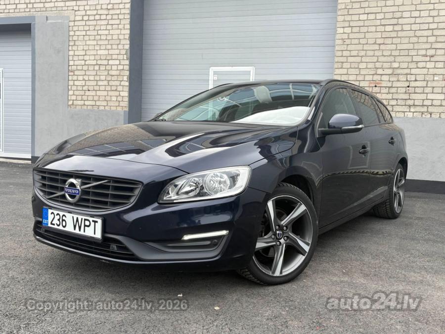 Zils Volvo V60 2017 Paide, ar dzinēja tilpumu 2.00 L un nobraukumu 222 tūkst. km par 10490 €, foto 1 vietnē AUTOMOTO.COM.LV