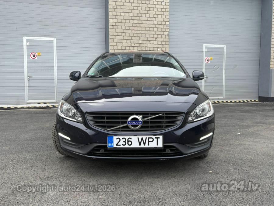 Zils Volvo V60 2017 Paide, ar dzinēja tilpumu 2.00 L un nobraukumu 222 tūkst. km par 10490 €, foto 3 vietnē AUTOMOTO.COM.LV