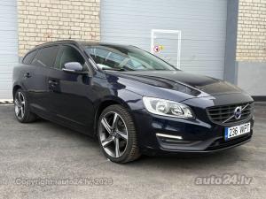 Zils Volvo V60 2017 Paide, ar dzinēja tilpumu 2.00 L un nobraukumu 222 tūkst. km par 10490 €, foto 4 vietnē AUTOMOTO.COM.LV