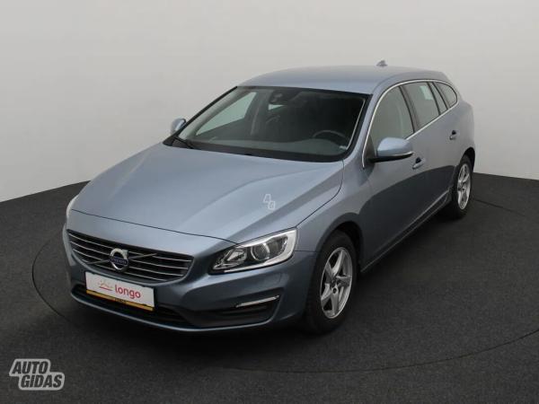 Zils Volvo V60 2017 Viļņa, ar dzinēja tilpumu 2.00 L un nobraukumu 215 tūkst. km par 9899 €, foto 1 vietnē AUTOMOTO.COM.LV