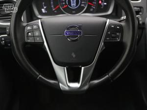 Zils Volvo V60 2017 Viļņa, ar dzinēja tilpumu 2.00 L un nobraukumu 215 tūkst. km par 9899 €, foto 19 vietnē AUTOMOTO.COM.LV