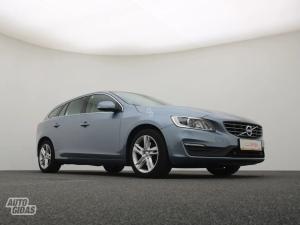 Blue Volvo V60 2017 in Vilnius, with an engine capacity of 2.00 L and mileage of 255 thousand km for 10499 €, photo 12 on AUTOMOTO.COM.LV