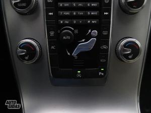 Blue Volvo V60 2017 in Vilnius, with an engine capacity of 2.00 L and mileage of 255 thousand km for 10499 €, photo 21 on AUTOMOTO.COM.LV