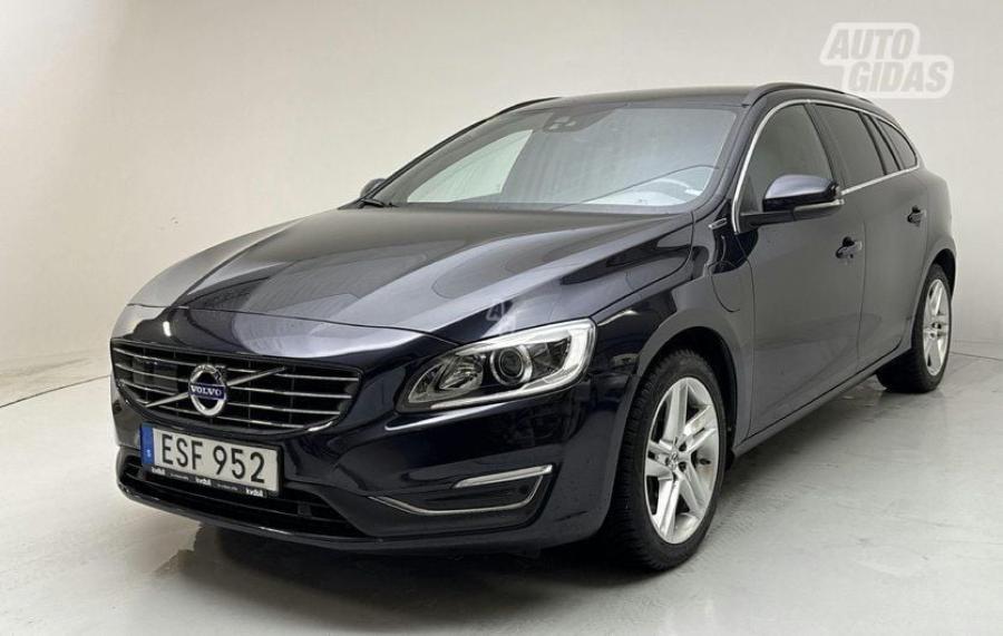 Zils Volvo V60 2018 Kauņa, ar dzinēja tilpumu 0.00 L un nobraukumu 53 tūkst. km par 23019 €, foto 1 vietnē AUTOMOTO.COM.LV