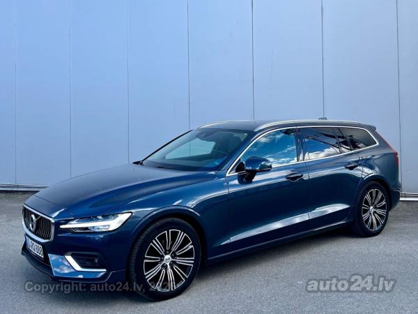 Zils Volvo V60 2018 Tallina, ar dzinēja tilpumu 2.00 L un nobraukumu 156 tūkst. km par 18350 €, foto 1 vietnē AUTOMOTO.COM.LV