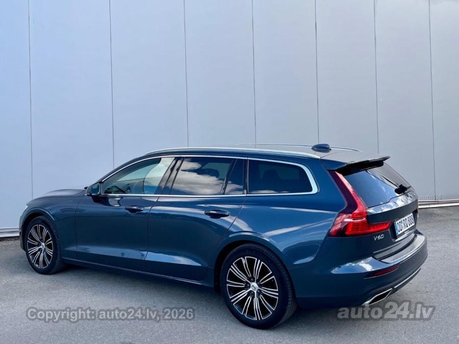 Zils Volvo V60 2018 Tallina, ar dzinēja tilpumu 2.00 L un nobraukumu 156 tūkst. km par 18350 €, foto 3 vietnē AUTOMOTO.COM.LV