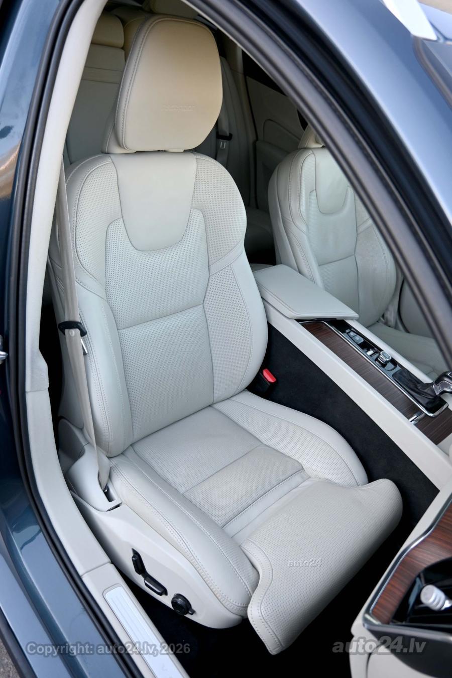Zils Volvo V60 2018 Tallina, ar dzinēja tilpumu 2.00 L un nobraukumu 182 tūkst. km par 20990 €, foto 11 vietnē AUTOMOTO.COM.LV