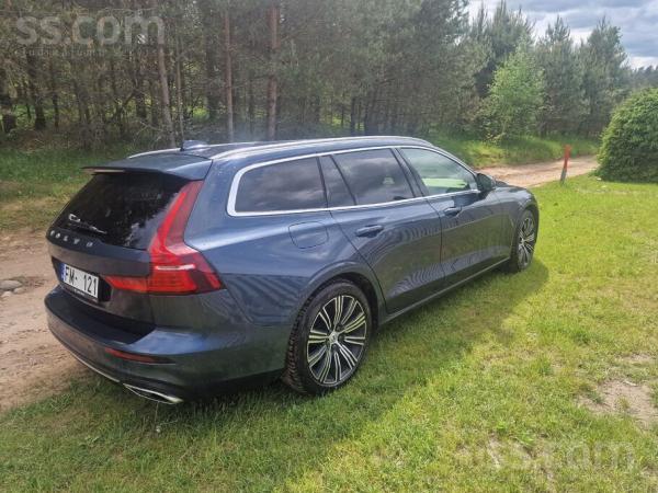Zils Volvo V60 2018 Valmiera, ar dzinēja tilpumu 2.00 L un nobraukumu 282 tūkst. km par 13900 €, foto 6 vietnē AUTOMOTO.COM.LV