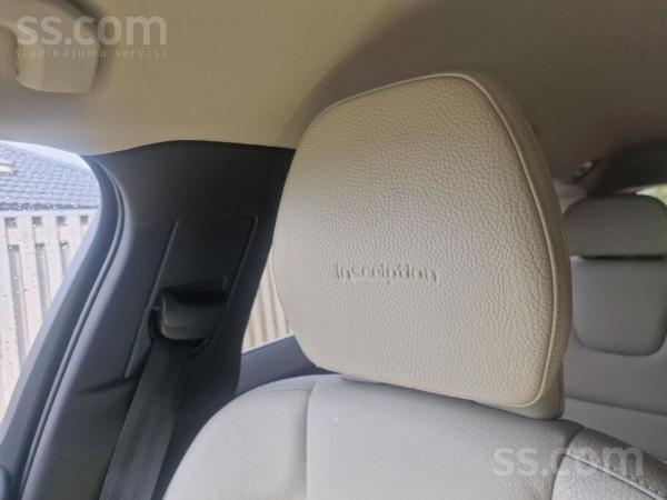 Zils Volvo V60 2018 Valmiera, ar dzinēja tilpumu 2.00 L un nobraukumu 282 tūkst. km par 13900 €, foto 9 vietnē AUTOMOTO.COM.LV