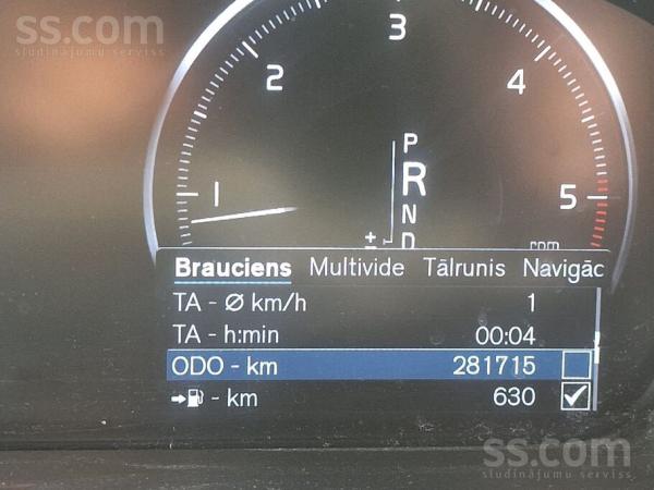 Zils Volvo V60 2018 Valmiera, ar dzinēja tilpumu 2.00 L un nobraukumu 282 tūkst. km par 13900 €, foto 10 vietnē AUTOMOTO.COM.LV