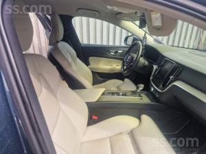Zils Volvo V60 2018 Valmiera, ar dzinēja tilpumu 2.00 L un nobraukumu 282 tūkst. km par 13900 €, foto 15 vietnē AUTOMOTO.COM.LV