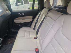 Zils Volvo V60 2018 Valmiera, ar dzinēja tilpumu 2.00 L un nobraukumu 282 tūkst. km par 13900 €, foto 16 vietnē AUTOMOTO.COM.LV