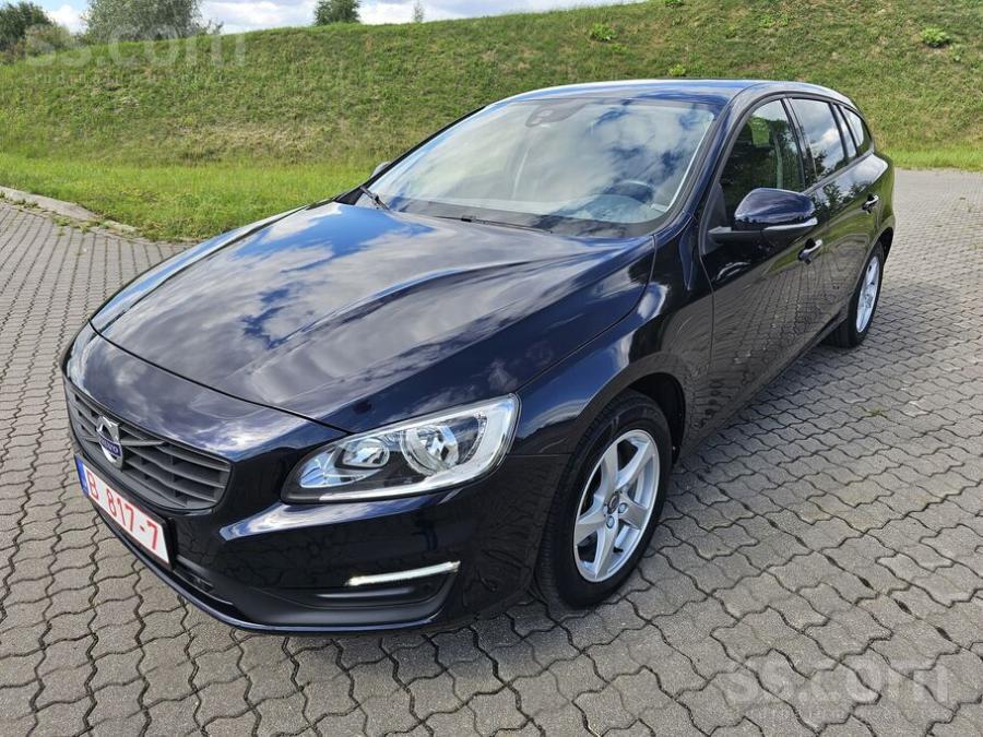 Zils Volvo V60 2018 Rīga, ar dzinēja tilpumu 2.00 L un nobraukumu 250 tūkst. km par 8000 €, foto 7 vietnē AUTOMOTO.COM.LV