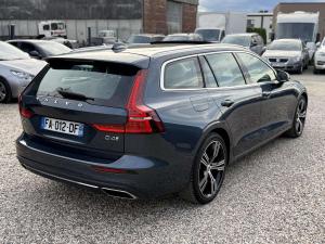 Blue Volvo V60 2018 in Kaunas, with an engine capacity of 1.97 L and mileage of 261 thousand km for 13700 €, photo 6 on AUTOMOTO.COM.LV