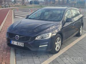 Zils Volvo V60 2018 Jelgava, ar dzinēja tilpumu 2.00 L un nobraukumu 209 tūkst. km par 9600 €, foto 3 vietnē AUTOMOTO.COM.LV
