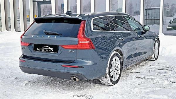 Blue Volvo V60 2019 in Vilnius, with an engine capacity of 1.97 L and mileage of 277 thousand km for 12500 €, photo 4 on AUTOMOTO.COM.LV