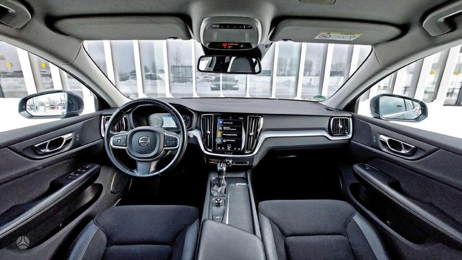 Zils Volvo V60 2019 Viļņa, ar dzinēja tilpumu 1.97 L un nobraukumu 277 tūkst. km par 12500 €, foto 14 vietnē AUTOMOTO.COM.LV