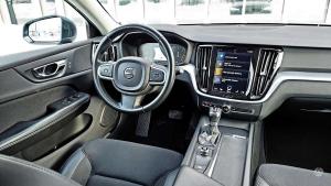 Zils Volvo V60 2019 Viļņa, ar dzinēja tilpumu 1.97 L un nobraukumu 277 tūkst. km par 12500 €, foto 19 vietnē AUTOMOTO.COM.LV