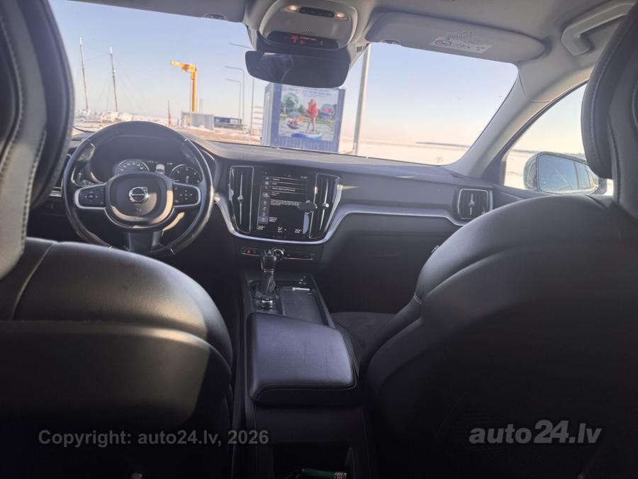 Синий Вольво B60 2019 в Кярдла, объемом двигателя 2.00 л и пробегом 226 тыс. км за 13999 €, фото 8 на AUTOMOTO.COM.LV