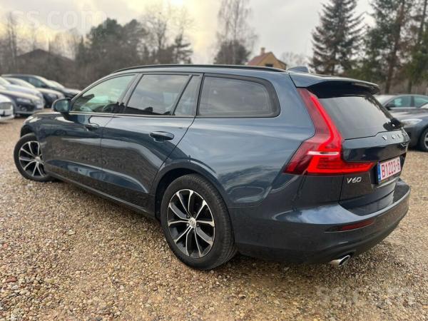 Zils Volvo V60 2019 Kuldīga, ar dzinēja tilpumu 2.00 L un nobraukumu 260 tūkst. km par 12090 €, foto 3 vietnē AUTOMOTO.COM.LV